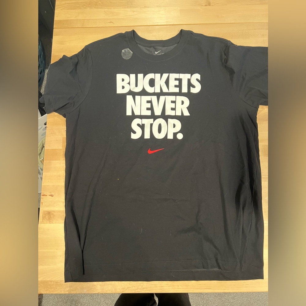 Nike basketball buckets never stop T-shirt men’s size… - Gem